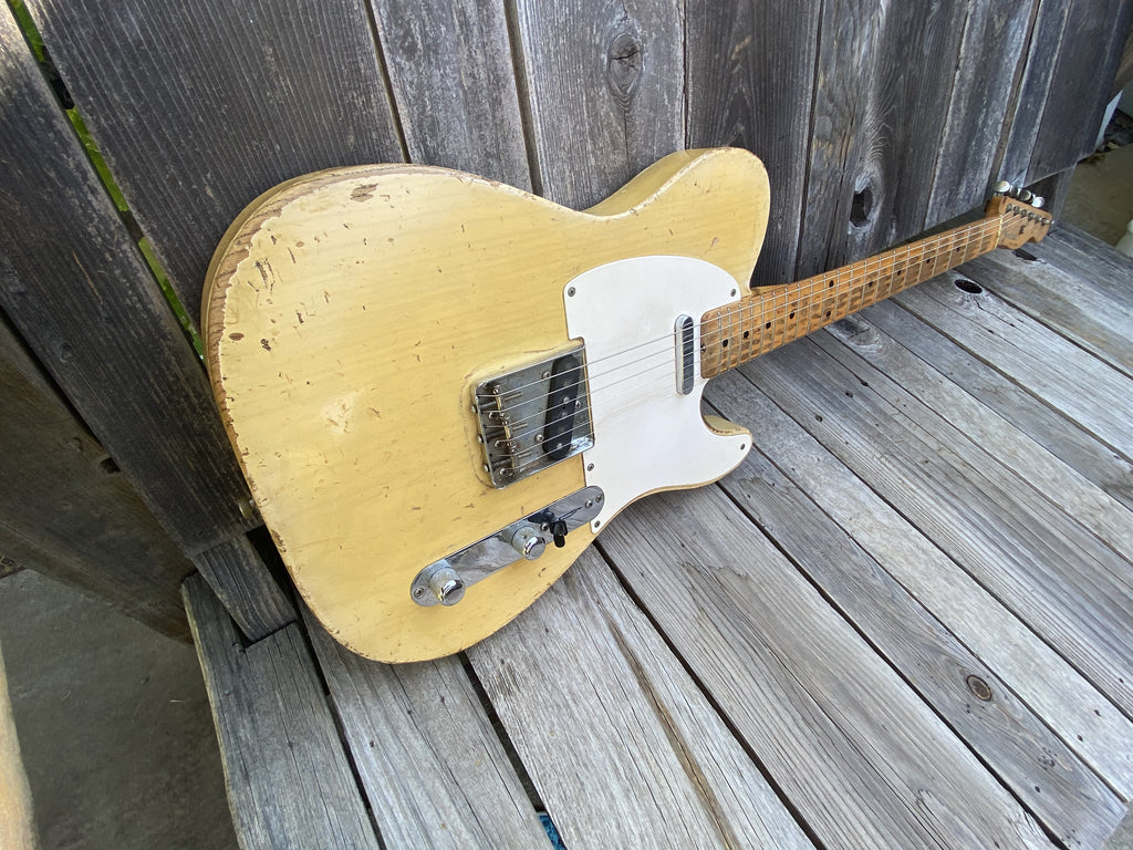 Vintage Guitar Serial Number Lookup Guide | Fender & Gibson Dating Hel ...